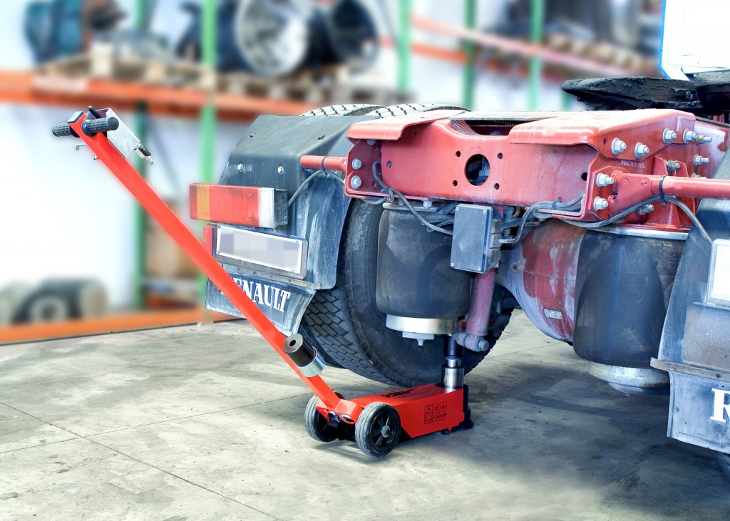 CATTINI YAK 415/R pneimohidraulisks domkrats kravas auto un ...