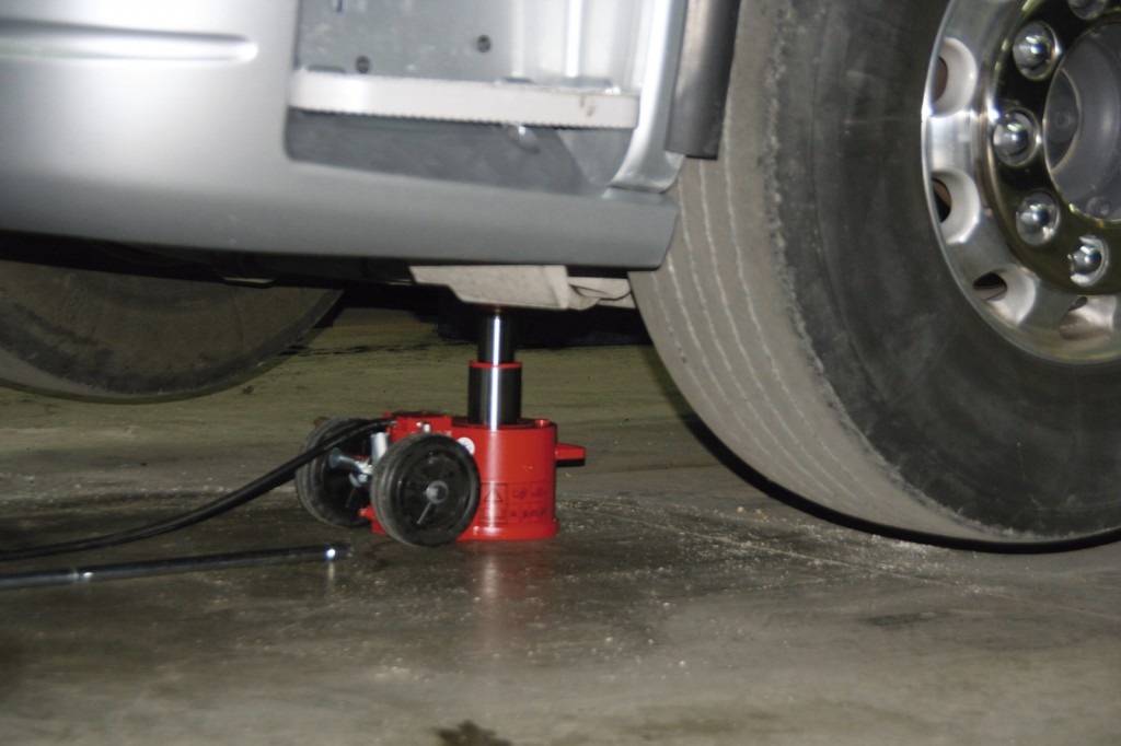 CATTINI YAK 217/P pneimohidraulisks domkrats auto kravas auto ...